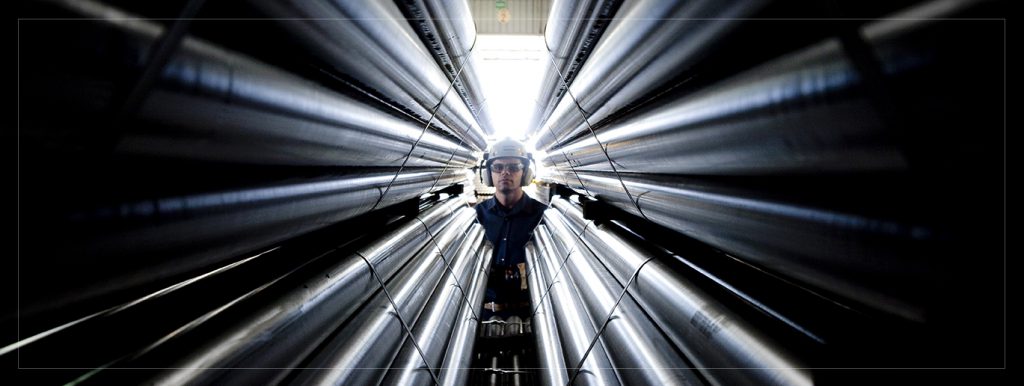 Usiminas - Líder no Mercado de Aços Planos no Brasil : Usiminas